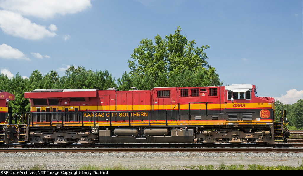 Kansan City Southern 4868